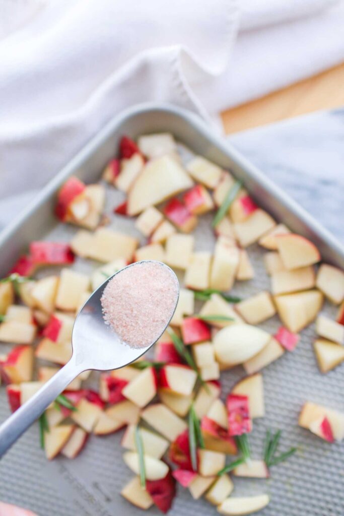 Roasted Rosemary Red Potatoes - Crispy, Golden and Bursting with Flavor ...